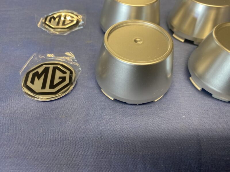 MGB & MIDGET ALLOY WHEEL CENTRE CAPS AND BADGE SET OF 4