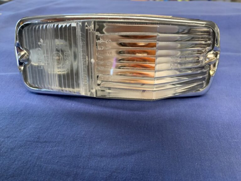 MGB PAIR CHROME BUMPER INDICATOR UNIT SIDE LAMPS WITH CLEAR LENSE ...